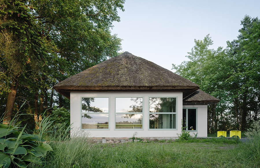 Reimagining Tradition The Story of Dr. Funk Holiday House - Architects ...